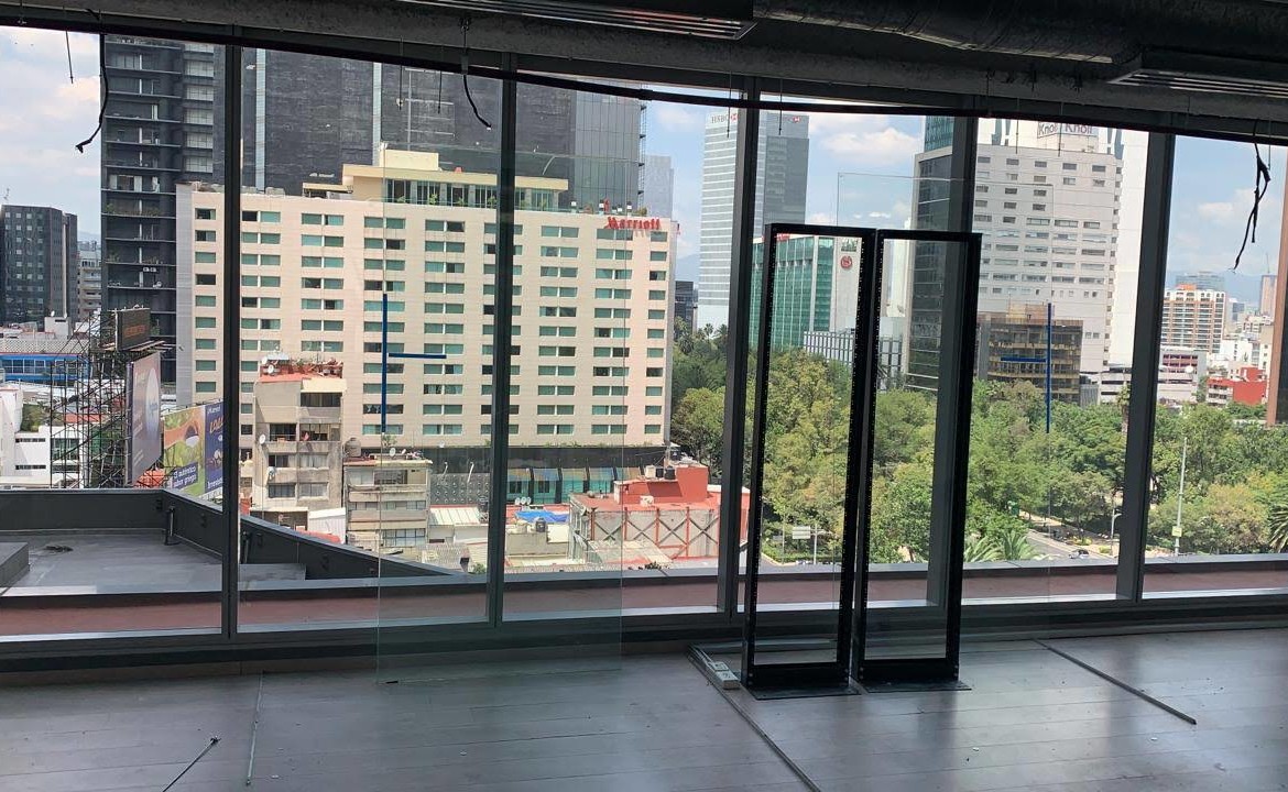 Capital Reforma – Phillip Johnson