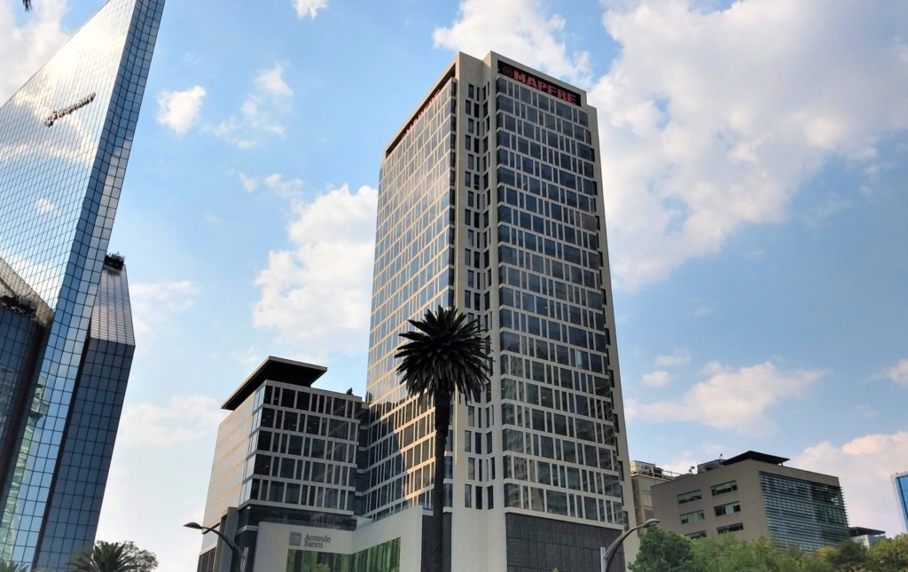 Torre Mapfre – Phillip Johnson