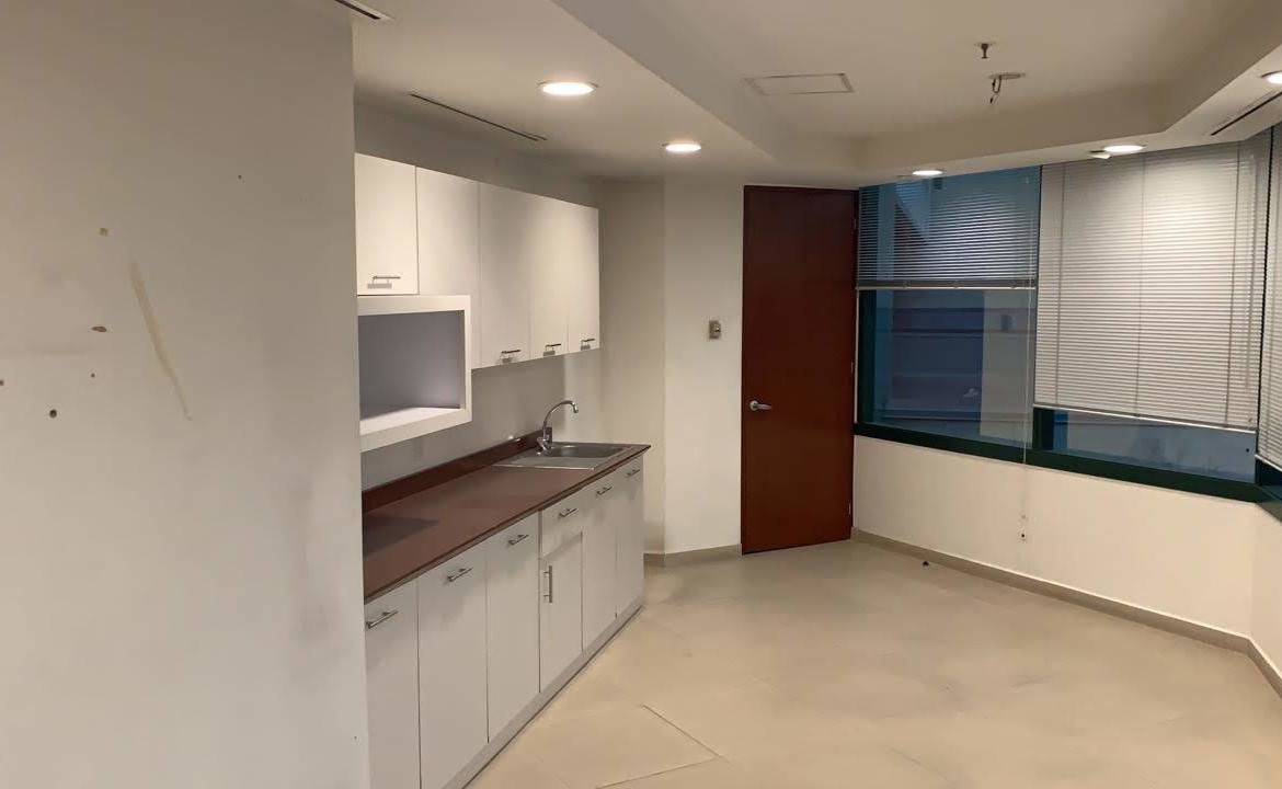 Torre Altiva – Phillip Johnson