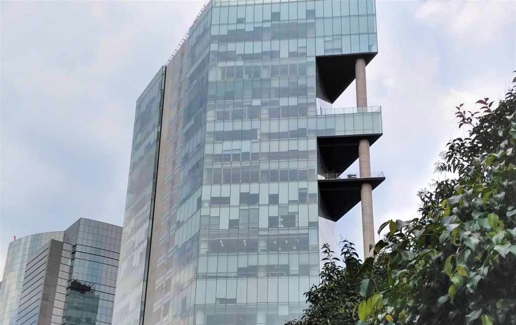 Reforma 115 – Phillip Johnson