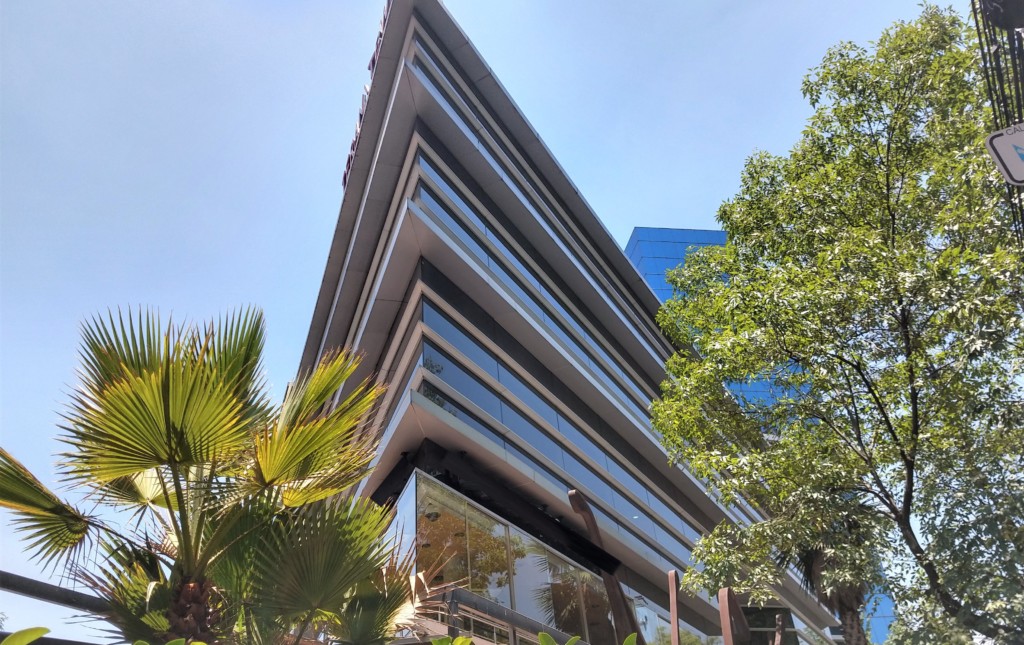 Corporativo Monte Pelvoux 210 – Phillip Johnson